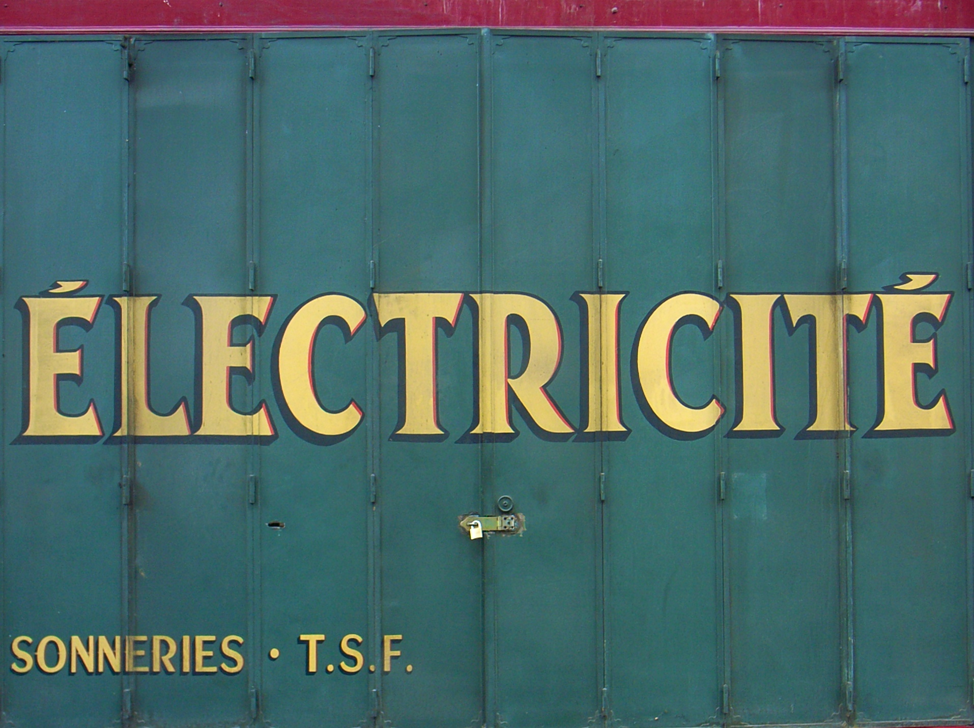 Comment souscrire un contrat d'électricité ? - Capitaine Energie